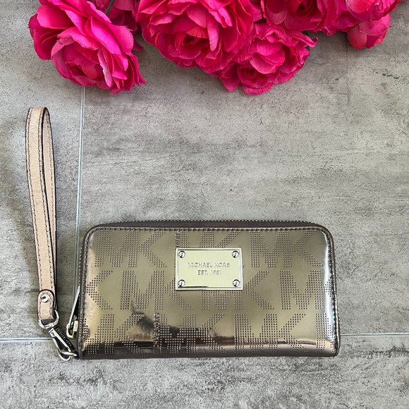 Michael Kors | Bags | Michael Kors Silver Metallic Wallet | Poshmark